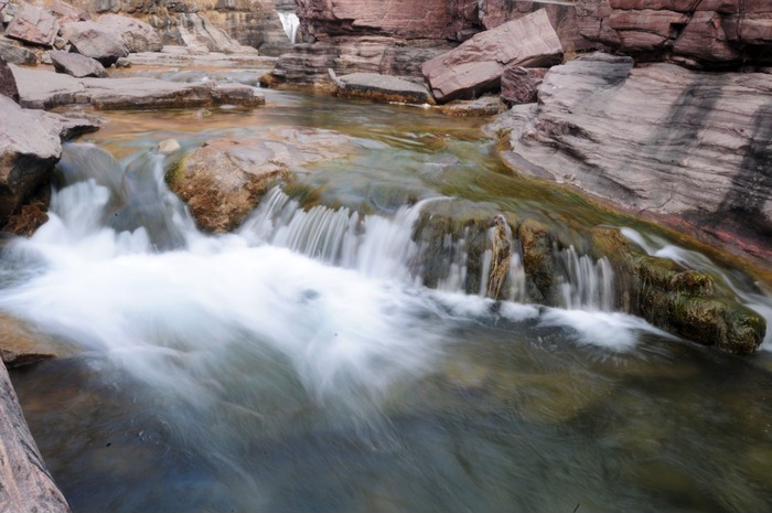 美丽的云台山流水高清图片下载_红动中国
