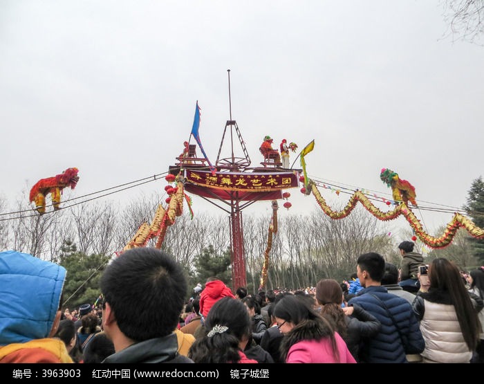 高空绳索舞狮表演高清图片下载_红动中国