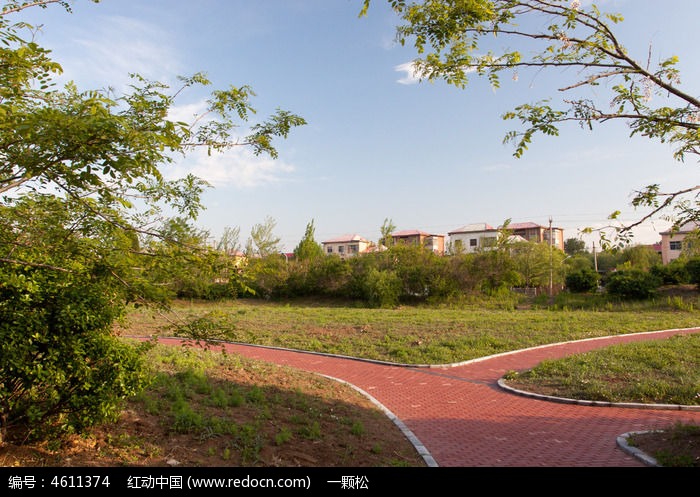 小镇小区边上的园林高清图片下载_红动中国