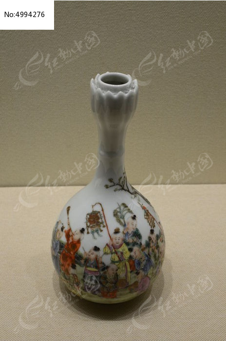 清乾隆款粉彩婴戏花口瓶高清图片下载_红动中国