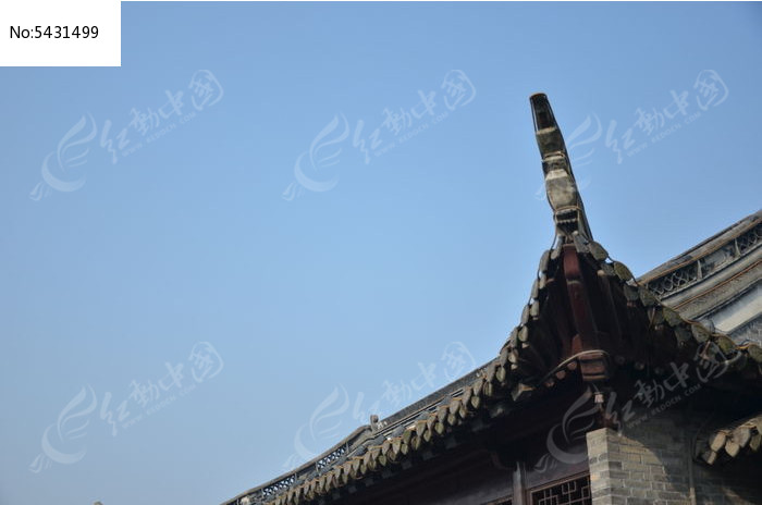 蓝天下的屋檐高清图片下载_红动中国